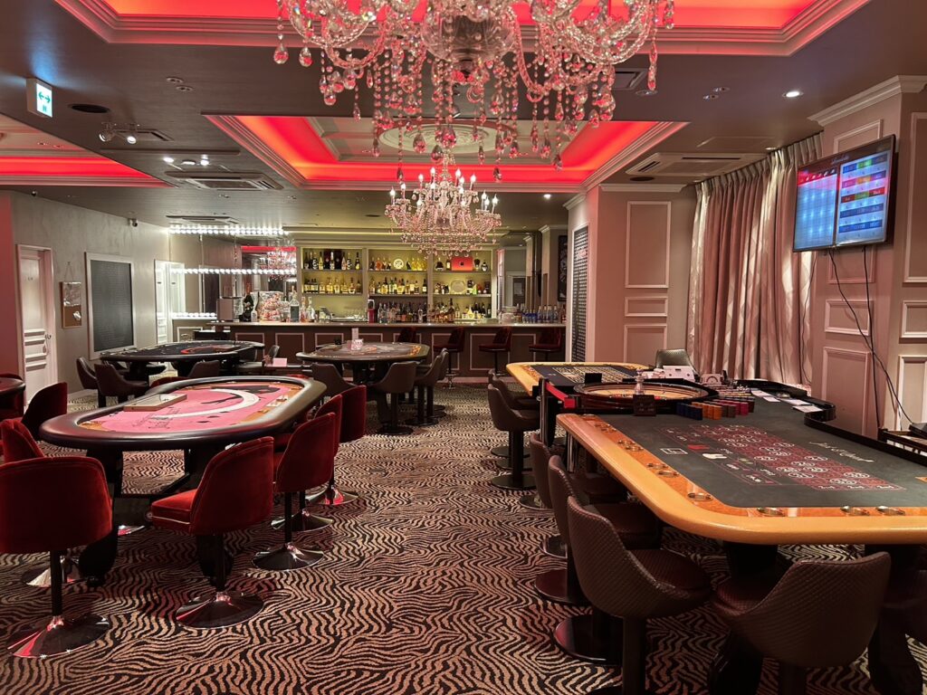 難波ガールズバー ジャックアンドクイーン （Jack&Queen） | ガールズバーバイト求人タピオカ